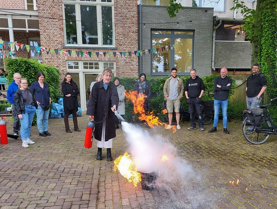 Als het brandt, moet je blussen! | mekanders